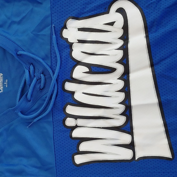 Captivating Apparel | Tops | Nwot Captivating Apparel Womens Kentucky ...